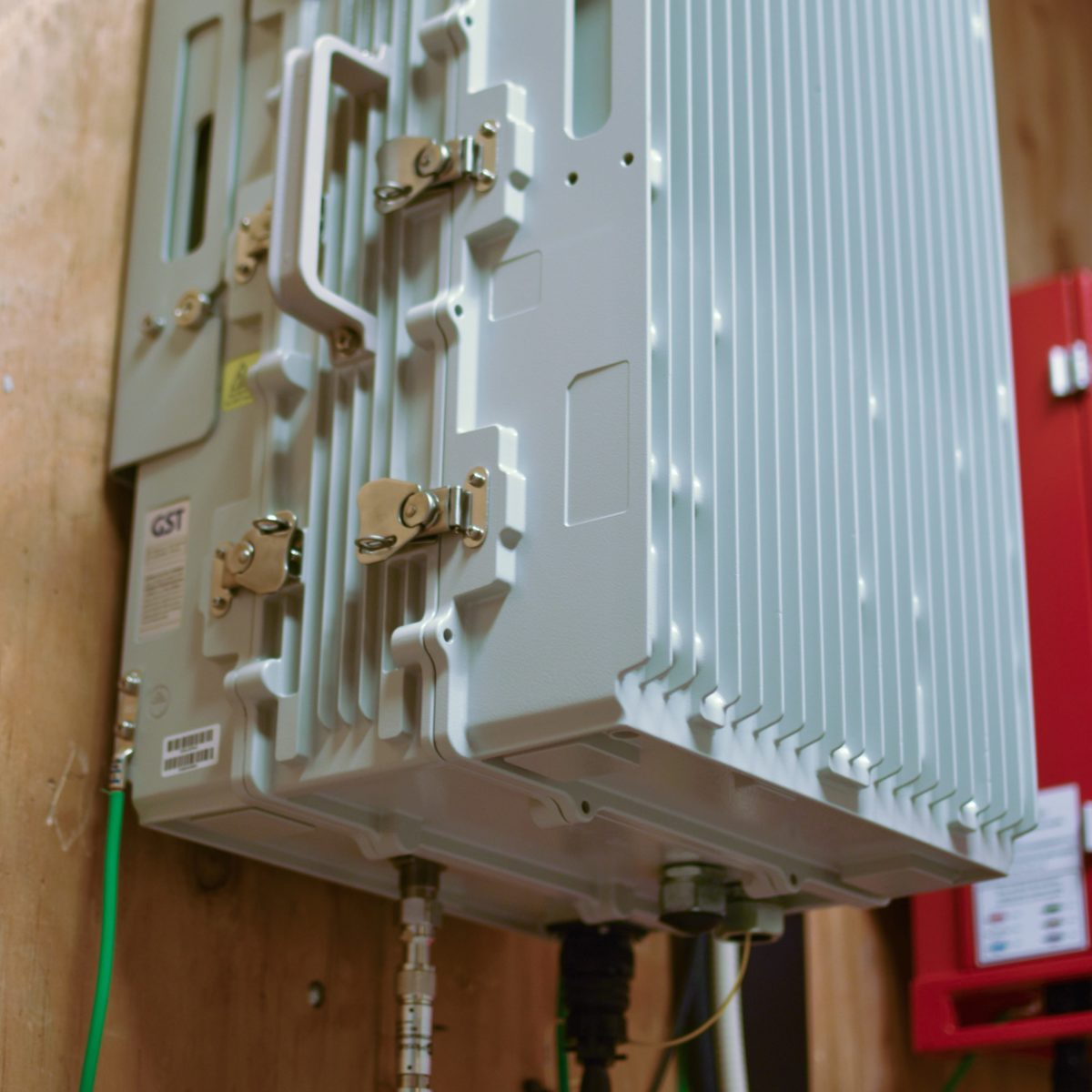 Cellular Distributed Antenna System (DAS) - Skyline